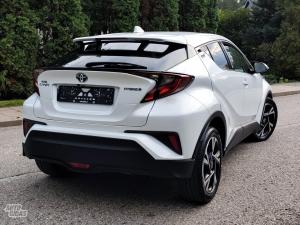 Белый Тойота C-HR 2022 в Аникщяй, объемом двигателя 1.80 л и пробегом 189 тыс. км за 13250 €, фото 5 на AUTOMOTO.COM.LV