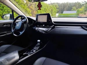Белый Тойота C-HR 2022 в Аникщяй, объемом двигателя 1.80 л и пробегом 189 тыс. км за 13250 €, фото 9 на AUTOMOTO.COM.LV