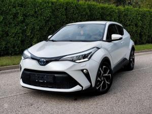 White Toyota C-HR 2022 in Anyksciai, with an engine capacity of 1.80 L and mileage of 189 thousand km for 13250 €, photo  on AUTOMOTO.COM.LV