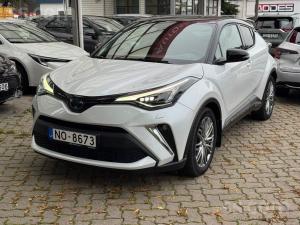 Белый Тойота C-HR 2022 в Рига, объемом двигателя 2.00 л и пробегом 50 тыс. км за 23850 €, фото 3 на AUTOMOTO.COM.LV