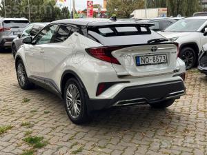 Белый Тойота C-HR 2022 в Рига, объемом двигателя 2.00 л и пробегом 50 тыс. км за 23850 €, фото 4 на AUTOMOTO.COM.LV