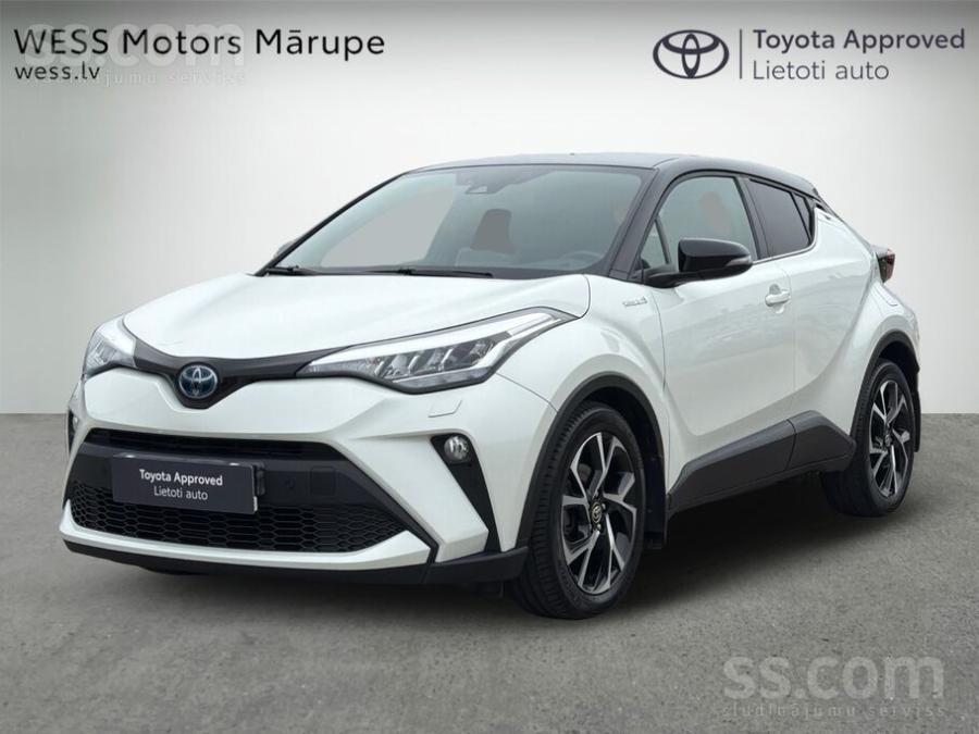 Белый Тойота C-HR 2022 в Рига, объемом двигателя 1.80 л и пробегом 39 тыс. км за 22990 €, фото 1 на AUTOMOTO.COM.LV