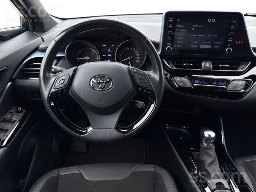 Белый Тойота C-HR 2022 в Рига, объемом двигателя 1.80 л и пробегом 39 тыс. км за 22990 €, фото 10 на AUTOMOTO.COM.LV