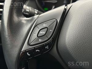 Белый Тойота C-HR 2022 в Рига, объемом двигателя 1.80 л и пробегом 39 тыс. км за 22990 €, фото 21 на AUTOMOTO.COM.LV