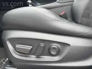Белый Тойота C-HR 2022 в Рига, объемом двигателя 1.80 л и пробегом 39 тыс. км за 22990 €, фото 31 на AUTOMOTO.COM.LV