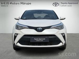 Белый Тойота C-HR 2023 в Рига, объемом двигателя 1.80 л и пробегом 38 тыс. км за 25990 €, фото 5 на AUTOMOTO.COM.LV