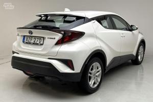 Balts Toyota C-HR 2023 Kauņa, ar dzinēja tilpumu 0.00 L un nobraukumu 76 tūkst. km par 26049 €, foto 3 vietnē AUTOMOTO.COM.LV