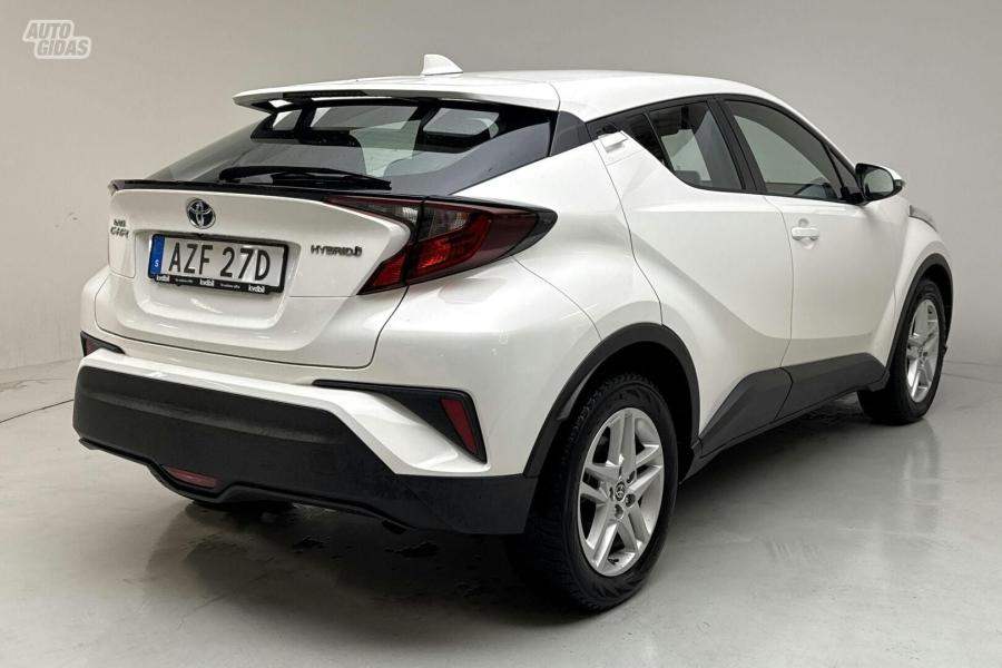 Balts Toyota C-HR 2023 Kauņa, ar dzinēja tilpumu 0.00 L un nobraukumu 76 tūkst. km par 26049 €, foto 3 vietnē AUTOMOTO.COM.LV