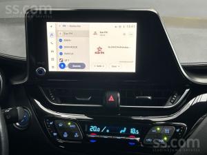 Balts Toyota C-HR 2023 Rīga, ar dzinēja tilpumu 1.80 L un nobraukumu 48 tūkst. km par 23990 €, foto 15 vietnē AUTOMOTO.COM.LV
