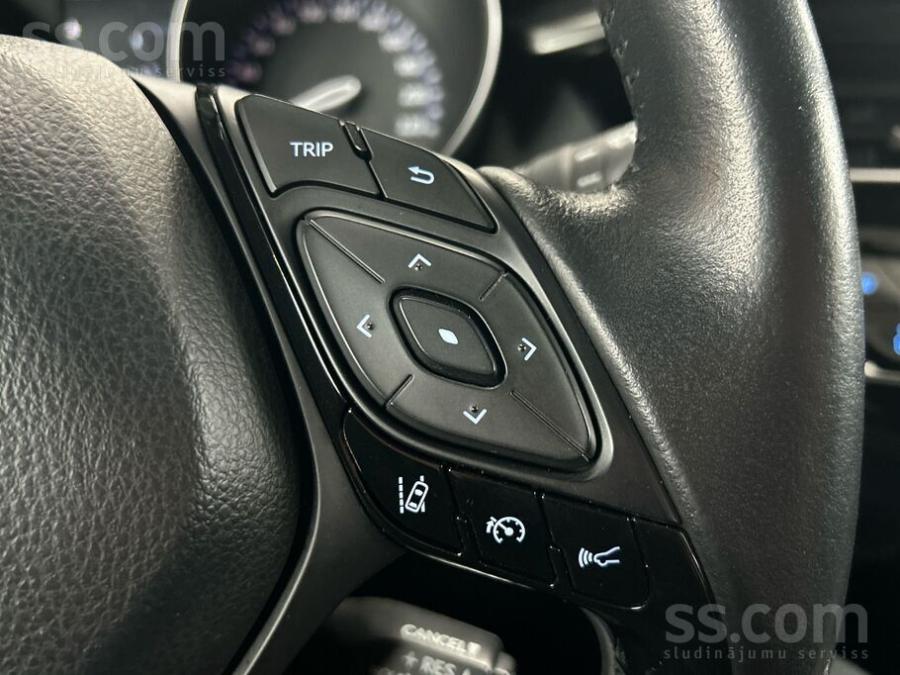 Balts Toyota C-HR 2023 Rīga, ar dzinēja tilpumu 1.80 L un nobraukumu 48 tūkst. km par 23990 €, foto 20 vietnē AUTOMOTO.COM.LV