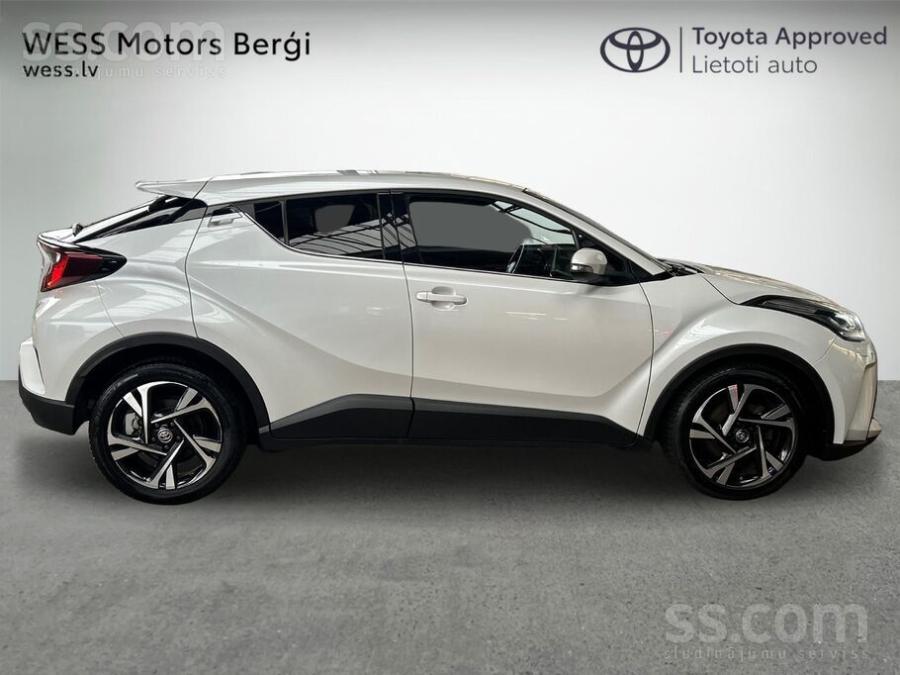 Balts Toyota C-HR 2023 Rīga, ar dzinēja tilpumu 1.80 L un nobraukumu 48 tūkst. km par 23990 €, foto 25 vietnē AUTOMOTO.COM.LV