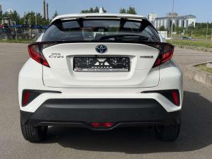 White Toyota C-HR 2023 in Panevezys, with an engine capacity of 1.80 L and mileage of 91 thousand km for 18200 €, photo 18 on AUTOMOTO.COM.LV