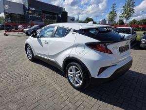 Balts Toyota C-HR 2023 Viļņa, ar dzinēja tilpumu 1.80 L un nobraukumu 79 tūkst. km par 19700 €, foto 6 vietnē AUTOMOTO.COM.LV