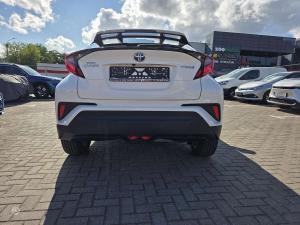 Balts Toyota C-HR 2023 Viļņa, ar dzinēja tilpumu 1.80 L un nobraukumu 79 tūkst. km par 19700 €, foto 7 vietnē AUTOMOTO.COM.LV