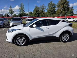Balts Toyota C-HR 2023 Viļņa, ar dzinēja tilpumu 1.80 L un nobraukumu 79 tūkst. km par 19700 €, foto 8 vietnē AUTOMOTO.COM.LV