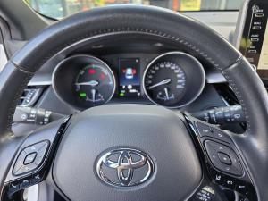Balts Toyota C-HR 2023 Viļņa, ar dzinēja tilpumu 1.80 L un nobraukumu 79 tūkst. km par 19700 €, foto 18 vietnē AUTOMOTO.COM.LV
