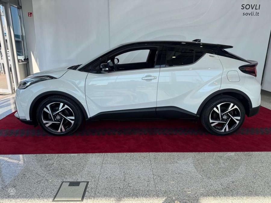 Balts Toyota C-HR 2023 Šauļi, ar dzinēja tilpumu 1.80 L un nobraukumu 83 tūkst. km par 23900 €, foto 5 vietnē AUTOMOTO.COM.LV