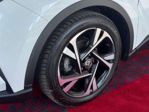 Balts Toyota C-HR 2023 Šauļi, ar dzinēja tilpumu 1.80 L un nobraukumu 83 tūkst. km par 23900 €, foto 28 vietnē AUTOMOTO.COM.LV