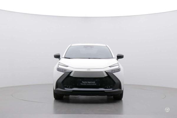 Белый Тойота C-HR 2024 в Вильнюс, объемом двигателя 1.80 л и пробегом 18 тыс. км за 29900 €, фото 6 на AUTOMOTO.COM.LV
