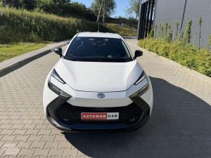 Белый Тойота C-HR 2024 в Вильнюс, объемом двигателя 1.80 л и пробегом 78 тыс. км за 24950 €, фото 3 на AUTOMOTO.COM.LV