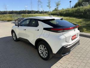 Белый Тойота C-HR 2024 в Вильнюс, объемом двигателя 1.80 л и пробегом 78 тыс. км за 24950 €, фото 14 на AUTOMOTO.COM.LV
