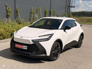 Белый Тойота C-HR 2024 в Вильнюс, объемом двигателя 1.80 л и пробегом 78 тыс. км за 24950 €, фото  на AUTOMOTO.COM.LV