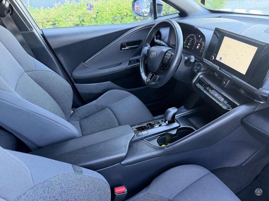 Balts Toyota C-HR 2024 Viļņa, ar dzinēja tilpumu 1.80 L un nobraukumu 78 tūkst. km par 24950 €, foto 30 vietnē AUTOMOTO.COM.LV