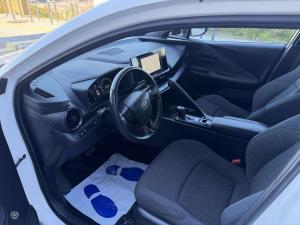 Balts Toyota C-HR 2024 Viļņa, ar dzinēja tilpumu 1.80 L un nobraukumu 78 tūkst. km par 24950 €, foto 32 vietnē AUTOMOTO.COM.LV