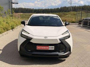 Белый Тойота C-HR 2024 в Вильнюс, объемом двигателя 1.80 л и пробегом 78 тыс. км за 24950 €, фото 4 на AUTOMOTO.COM.LV