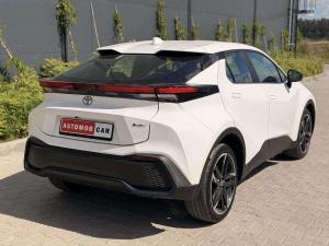 White Toyota C-HR 2024 in Vilnius, with an engine capacity of 1.80 L and mileage of 78 thousand km for 24950 €, photo 10 on AUTOMOTO.COM.LV