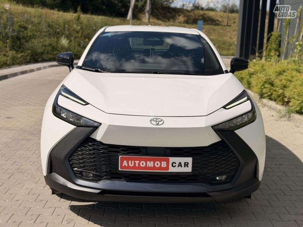 Balts Toyota C-HR 2024 Viļņa, ar dzinēja tilpumu 1.80 L un nobraukumu 78 tūkst. km par 24950 €, foto 2 vietnē AUTOMOTO.COM.LV
