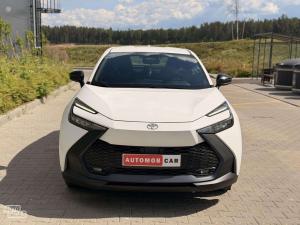 Белый Тойота C-HR 2024 в Вильнюс, объемом двигателя 1.80 л и пробегом 78 тыс. км за 24950 €, фото 4 на AUTOMOTO.COM.LV