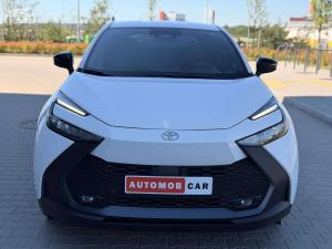 Белый Тойота C-HR 2024 в Вильнюс, объемом двигателя 2.00 л и пробегом 57 тыс. км за 31350 €, фото 3 на AUTOMOTO.COM.LV