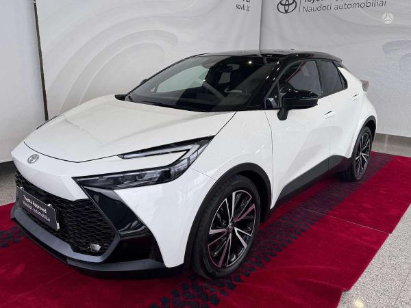 Белый Тойота C-HR 2024 в Шяуляй, объемом двигателя 1.80 л и пробегом 14 тыс. км за 28900 €, фото 1 на AUTOMOTO.COM.LV