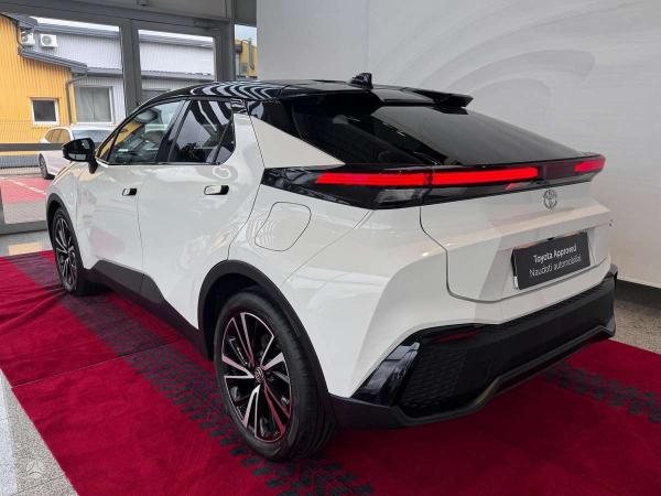 Белый Тойота C-HR 2024 в Шяуляй, объемом двигателя 1.80 л и пробегом 14 тыс. км за 28900 €, фото 6 на AUTOMOTO.COM.LV