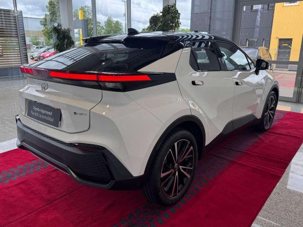 Белый Тойота C-HR 2024 в Шяуляй, объемом двигателя 1.80 л и пробегом 14 тыс. км за 28900 €, фото 7 на AUTOMOTO.COM.LV