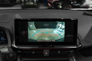 Белый Тойота C-HR 2024 в Рига, объемом двигателя 1.80 л и пробегом 23 тыс. км за 30000 €, фото 26 на AUTOMOTO.COM.LV