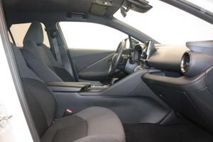 Белый Тойота C-HR 2024 в Каунас, объемом двигателя 1.80 л и пробегом 49 тыс. км за 27500 €, фото 7 на AUTOMOTO.COM.LV