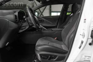 Белый Тойота C-HR 2024 в Рига, объемом двигателя 1.80 л и пробегом 23 тыс. км за 29900 €, фото 9 на AUTOMOTO.COM.LV