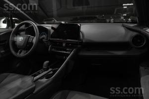 Белый Тойота C-HR 2024 в Рига, объемом двигателя 1.80 л и пробегом 23 тыс. км за 29900 €, фото 13 на AUTOMOTO.COM.LV