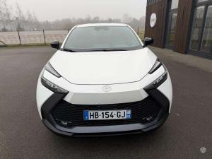 Белый Тойота C-HR 2025 в Шяуляй, объемом двигателя 1.80 л и пробегом 23 тыс. км за 27500 €, фото 9 на AUTOMOTO.COM.LV