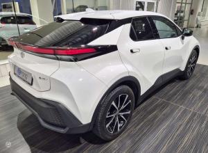 Белый Тойота C-HR 2025 в Шяуляй, объемом двигателя 1.80 л и пробегом 24 тыс. км за 27500 €, фото 4 на AUTOMOTO.COM.LV