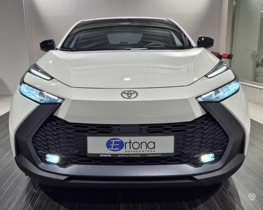 Белый Тойота C-HR 2025 в Шяуляй, объемом двигателя 1.80 л и пробегом 24 тыс. км за 27500 €, фото 6 на AUTOMOTO.COM.LV