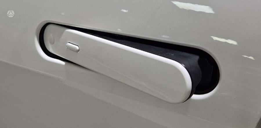 Белый Тойота C-HR 2025 в Шяуляй, объемом двигателя 1.80 л и пробегом 24 тыс. км за 27500 €, фото 12 на AUTOMOTO.COM.LV