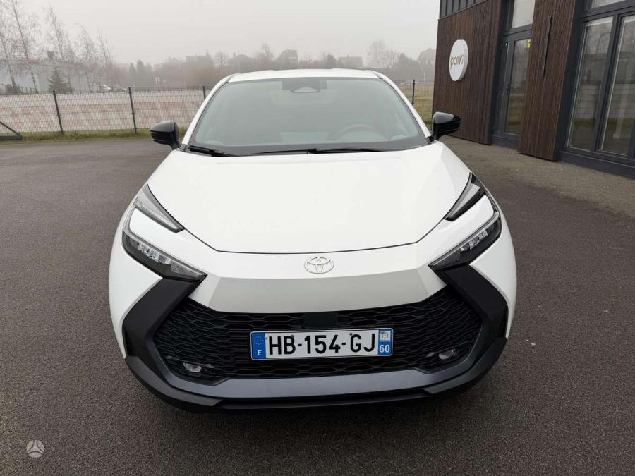 Balts Toyota C-HR 2025 Klaipėda, ar dzinēja tilpumu 2.00 L un nobraukumu 23 tūkst. km par 31000 €, foto 9 vietnē AUTOMOTO.COM.LV