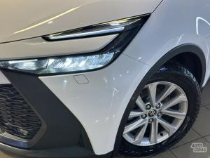 Белый Тойота C-HR 2025 в Авиженяй, объемом двигателя 1.80 л и пробегом 24 тыс. км за 25950 €, фото 30 на AUTOMOTO.COM.LV