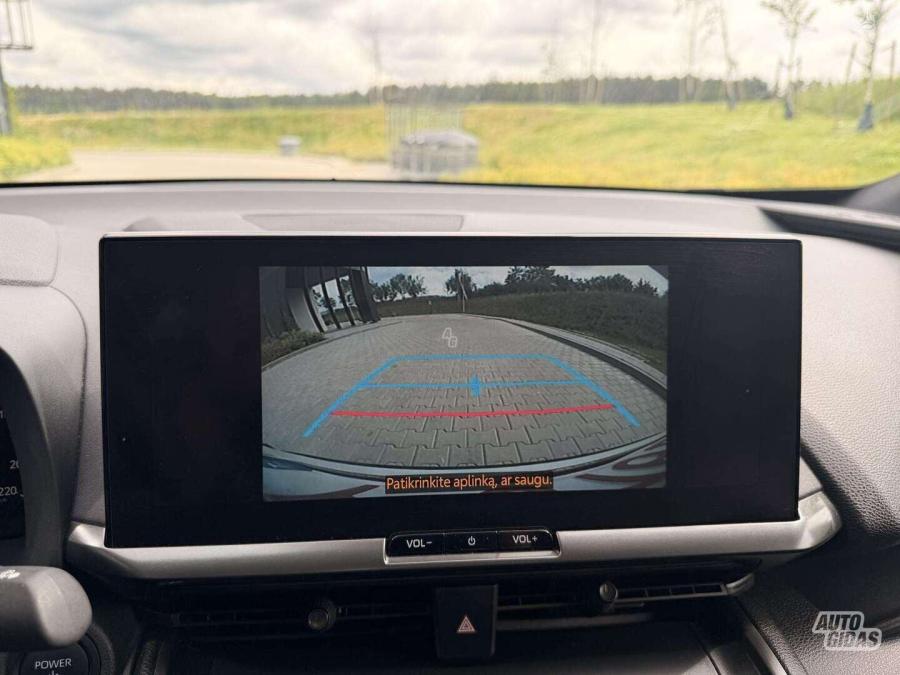Белый Тойота C-HR 2025 в Вильнюс, объемом двигателя 2.00 л и пробегом 15 тыс. км за 33500 €, фото 33 на AUTOMOTO.COM.LV