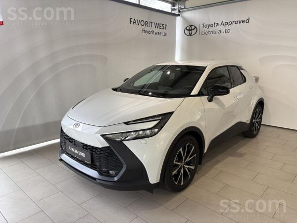 Белый Тойота C-HR 2025 в Вентспилс, объемом двигателя 1.80 л и пробегом 5 тыс. км за 34500 €, фото 1 на AUTOMOTO.COM.LV