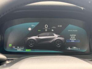 Белый Тойота C-HR 2025 в Вильнюс, объемом двигателя 1.99 л и пробегом 15 тыс. км за 33500 €, фото 36 на AUTOMOTO.COM.LV