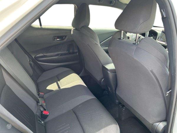 White Toyota C-HR 2025 in Klaipeda, with an engine capacity of 0.00 L and mileage of 39 thousand km for 26500 €, photo 7 on AUTOMOTO.COM.LV